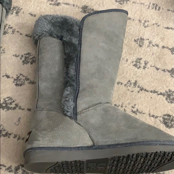 Lamo | Shoes | Gray Lamo Boots With Lace Up And Fur Side Details | Poshmark